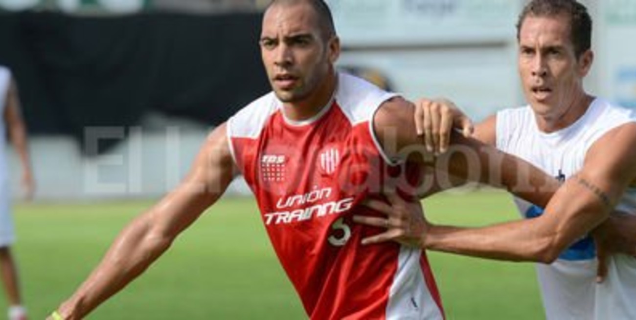 Viajó Avendaño y jugará