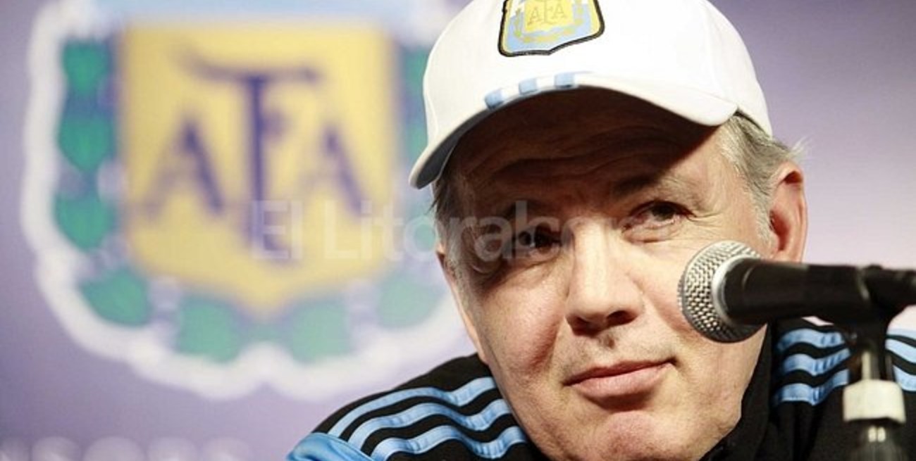 Sabella no quiso referirse a los motivos de las exclusiones de Banega ...