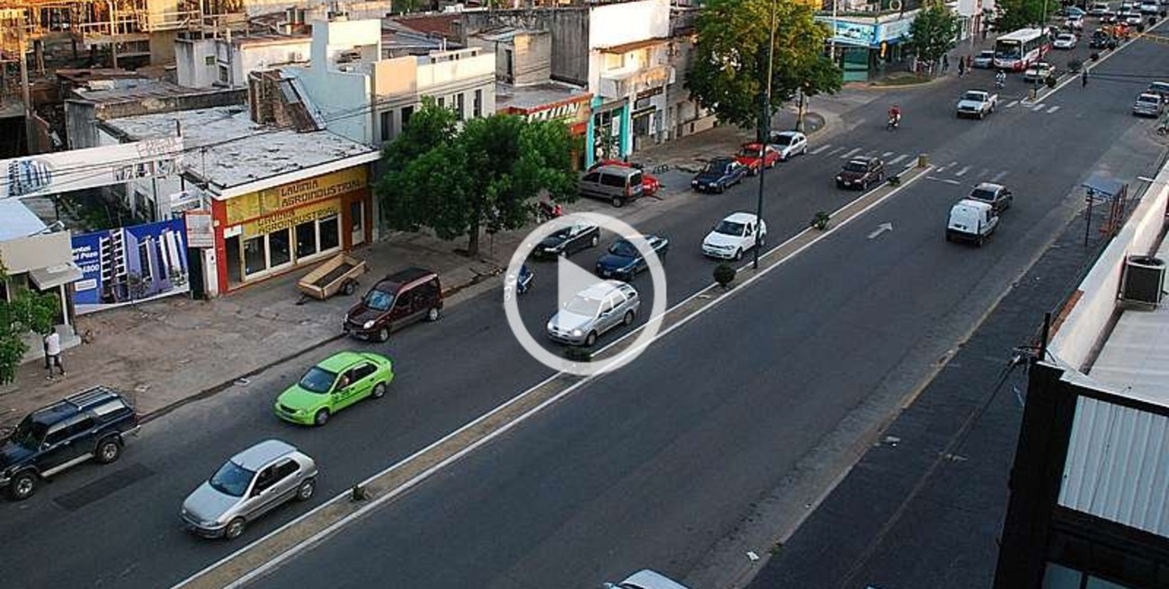 Aprobaron el estacionamiento en calles transversales a F. Zuviría