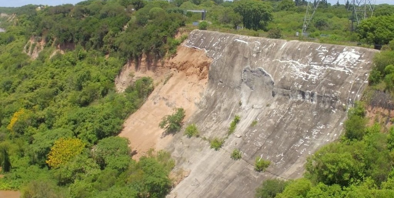 "El desmoronamiento de la contención no genera ningún riesgo a la ...