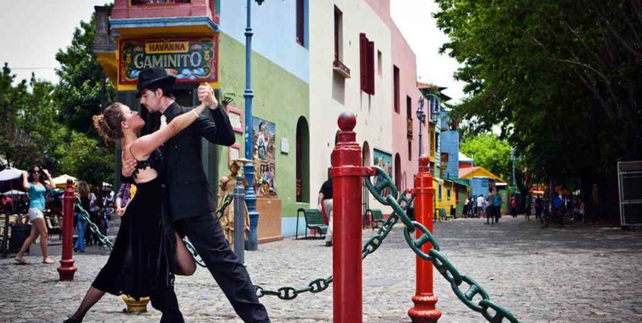 Se celebra el Día Nacional del Tango, una tradición argentina