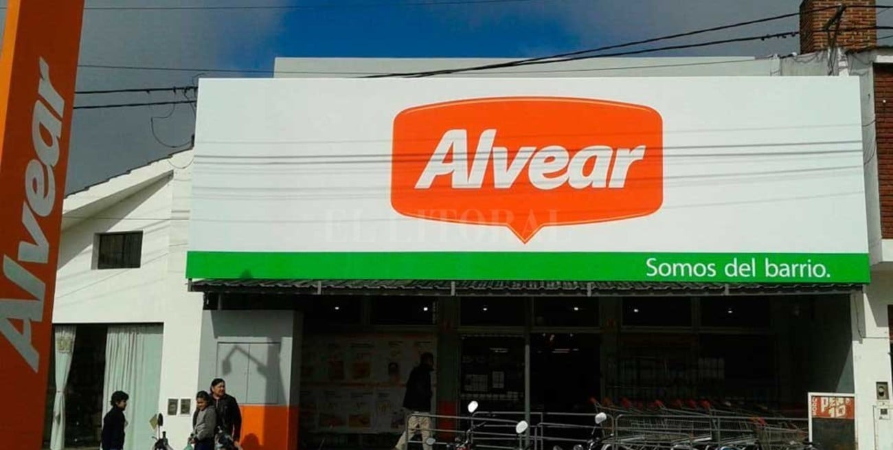 Por duelo, están cerradas las sucursales del Alvear