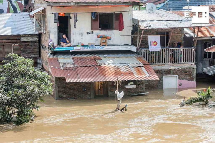 Las inundaciones en Indonesia dejaron 5 muertos y 12.700 personas afectadas