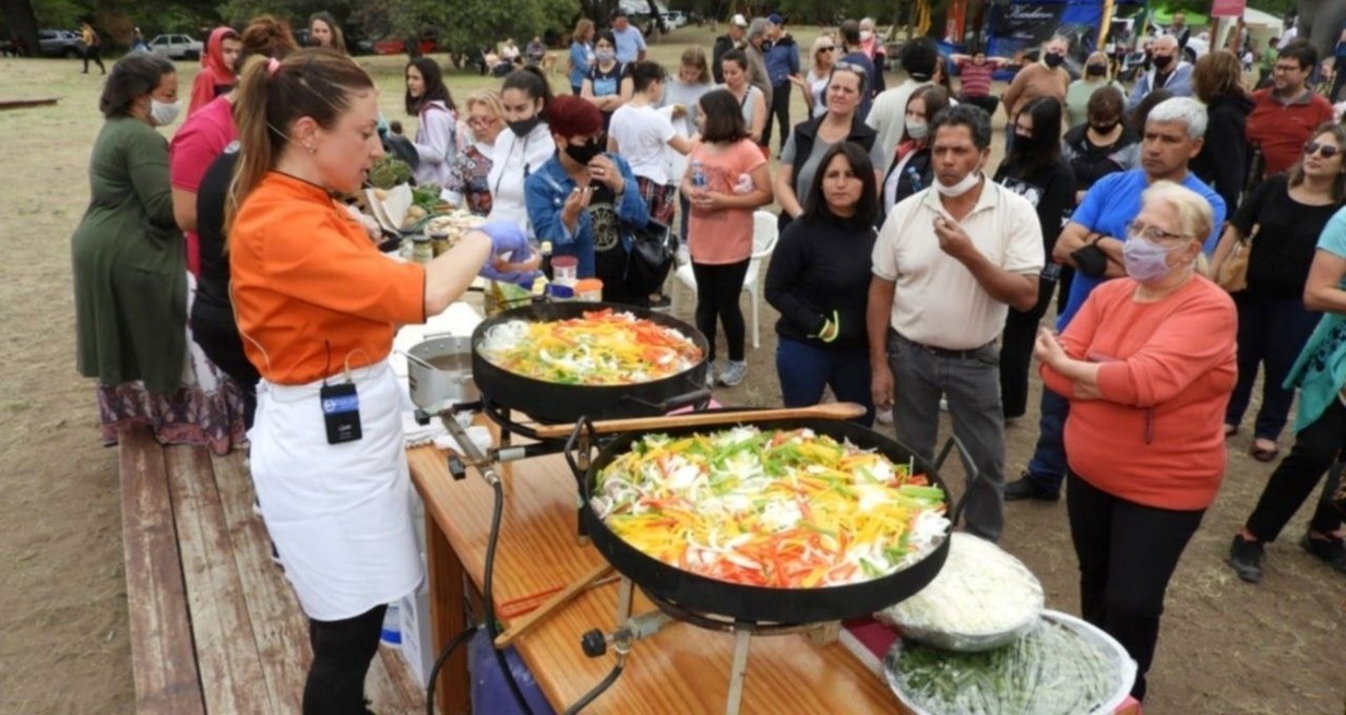 Chovet: se viene el 1º Concurso de Comidas al Disco de Arado
