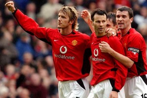 Un exjugador del Manchester United reveló la iniciación que tuvo en el ...