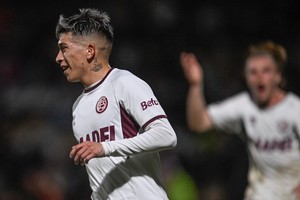 Lanús le ganó a Platense y sigue en los primeros puestos