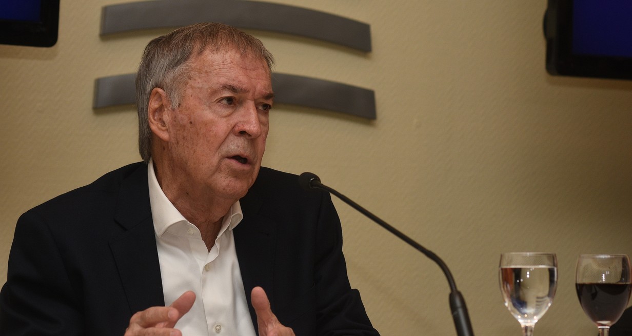 Schiaretti: "Llamé a Perotti y me hubiese reunido, si hubiera estado en ...