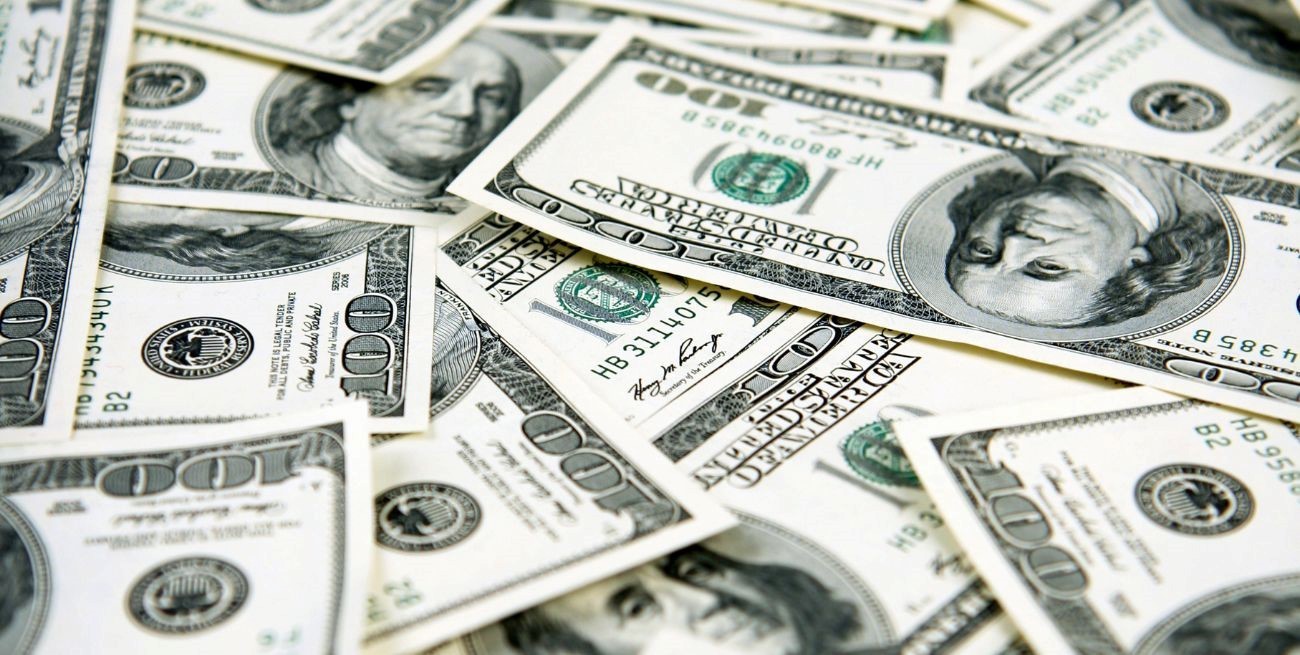 Los dólares financieros y el blue en retroceso tras el desembolso del FMI