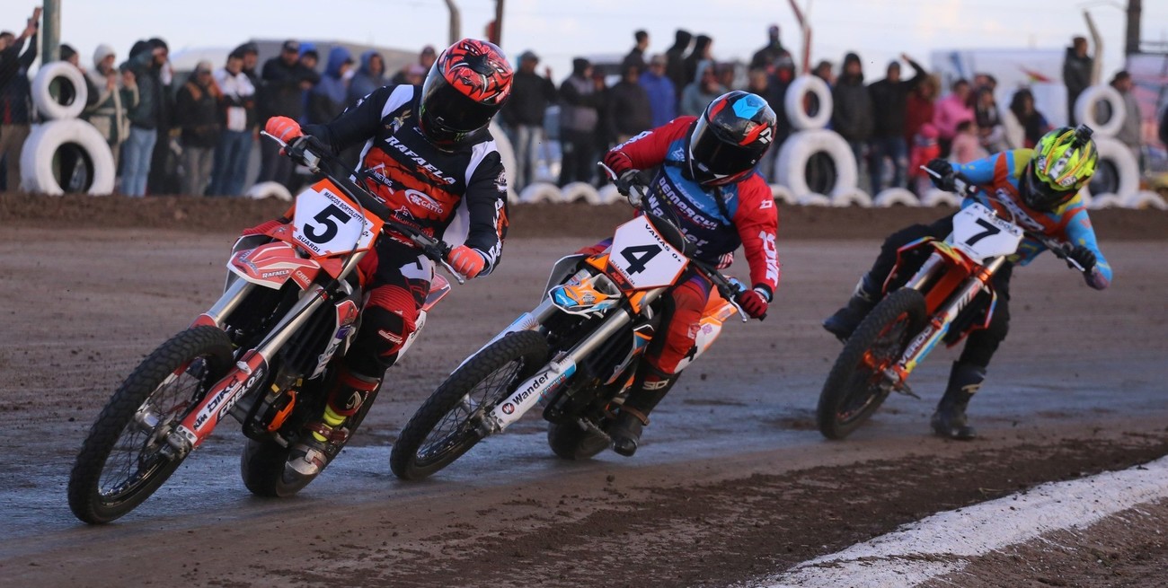 El Trébol tuvo un fin de semana perfecto con el Certamen Argentino de Motociclismo