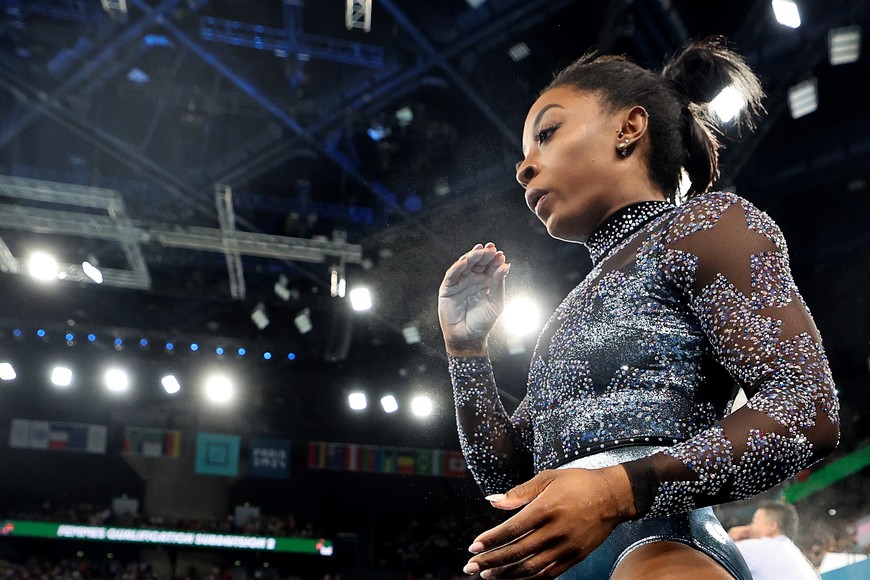 Con cristales y perlas de Swarovski: furor por el maillot de Simone Biles, valuado en 3.000 dólares